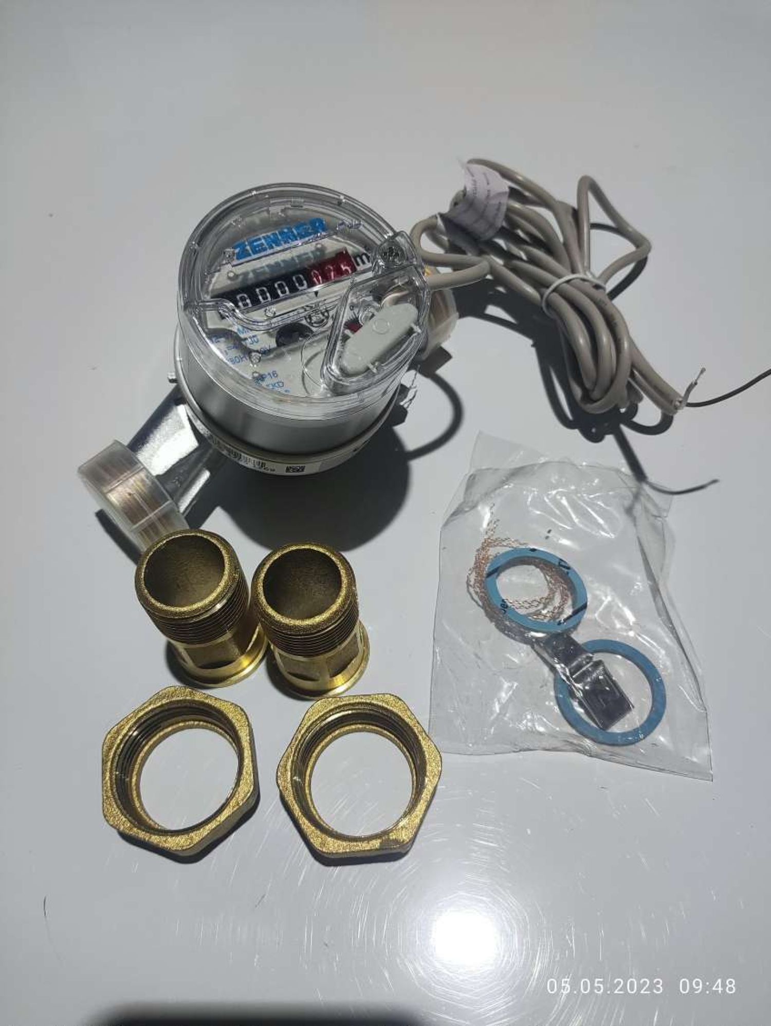 Водосчетчик ZENNER DN20 с имп. выходом (1л/имп) в сборе